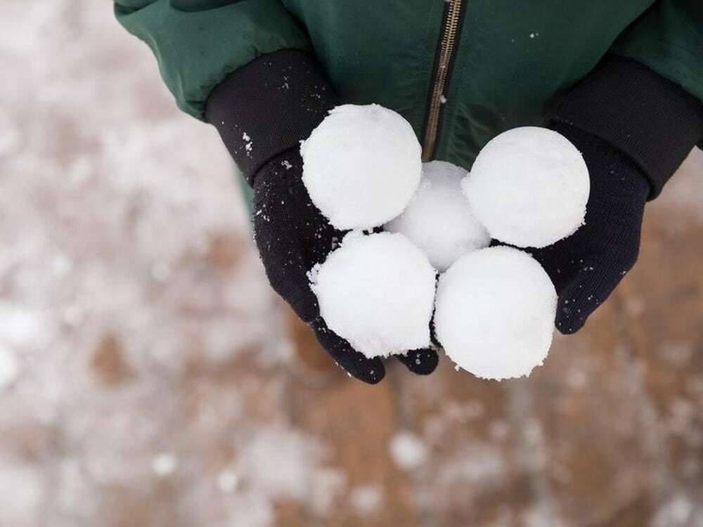 Taylor Family Y: Indoor Glowball Fight | YMCA of the Triangle